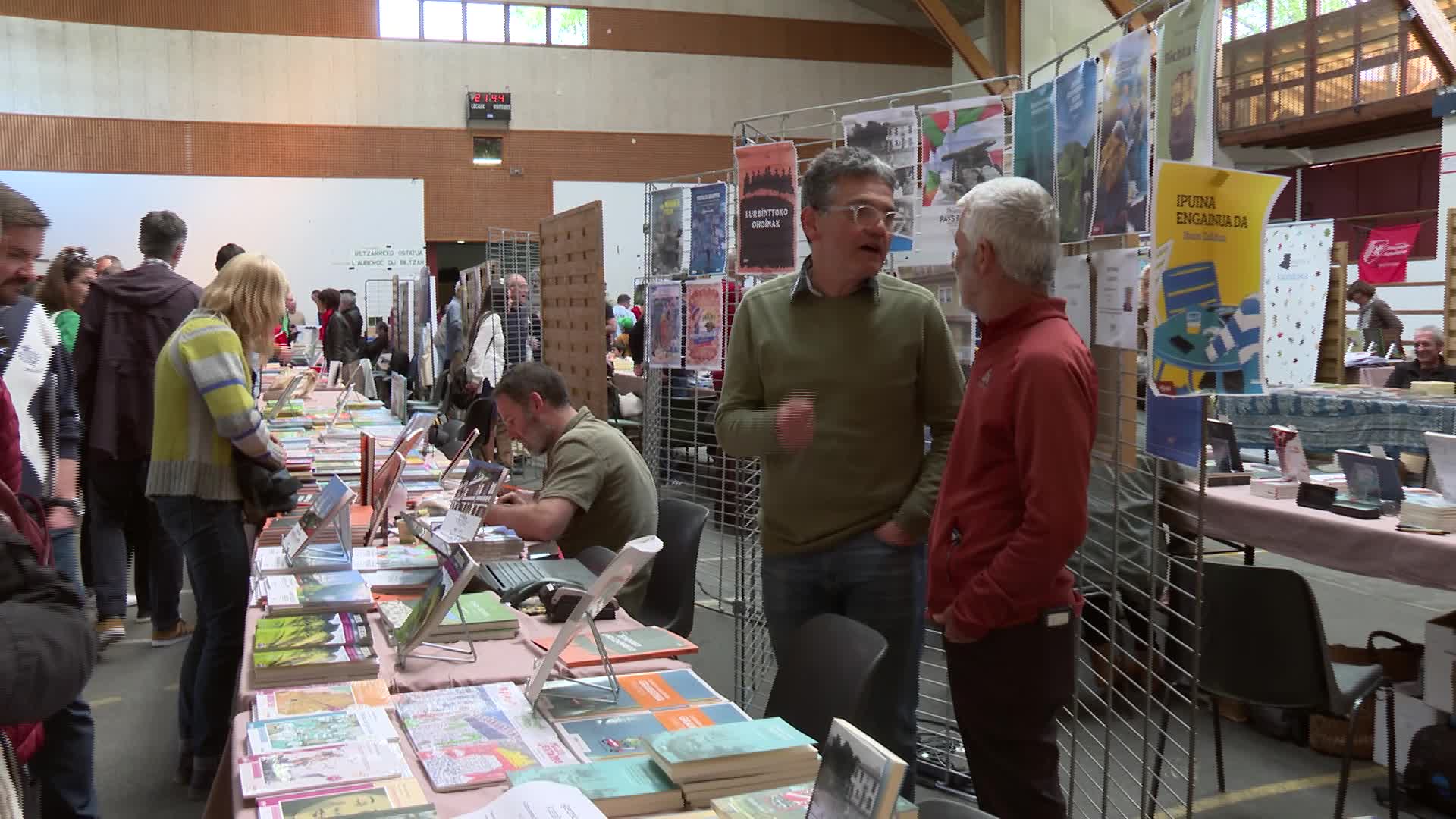 Sarako Idazleen Biltzarra 2023: Robert Larranadaburu " Xiberoako xendak ...